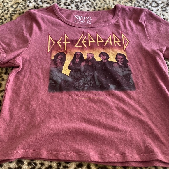 Nordstrom | Tops | The Vinyl Icons Def Leppard Crop Top | Poshmark